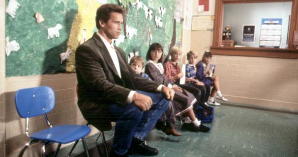 REVIEW - 'Kindergarten Cop' (1990) | The Movie Buff